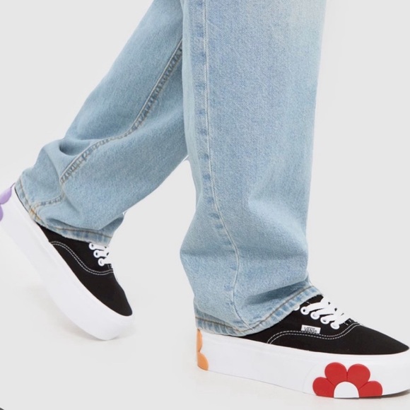 Vans | Shoes | Vans Authentic Stackform Sneakers With Oversized Flowers ...